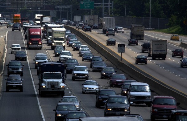 US Traffic Accident Deaths Rise in H1 2012